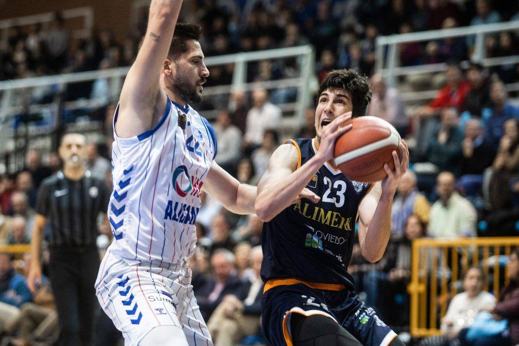 Complicado arranque de año para el Alimerka OCB - Oviedo Club Baloncesto
